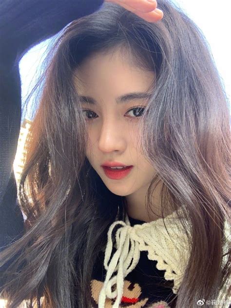 Pin di ジュージンイー Ju Jingyi 鞠婧禕 キクちゃん