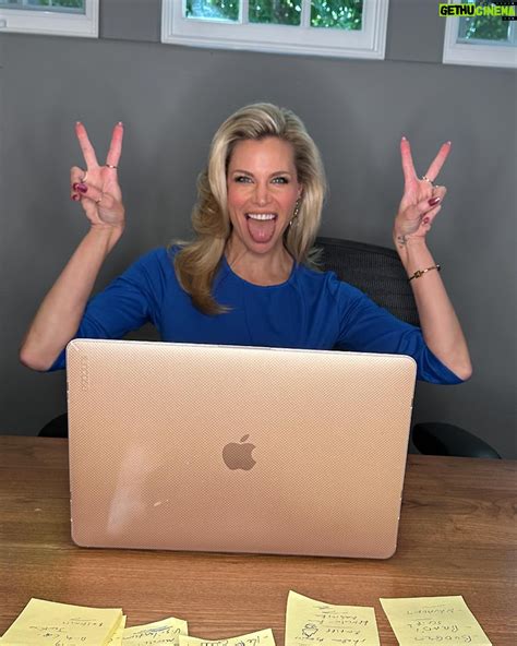 Brooke Burns Wiki Biography Age Gallery Spouse And More