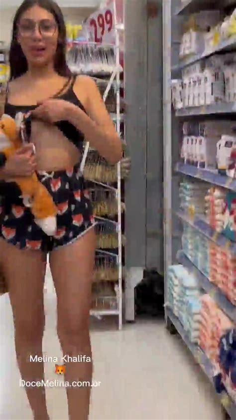 Naughty Melina Khalifa Showing Off Her Pussy And Tits At The Market Cnn Amador