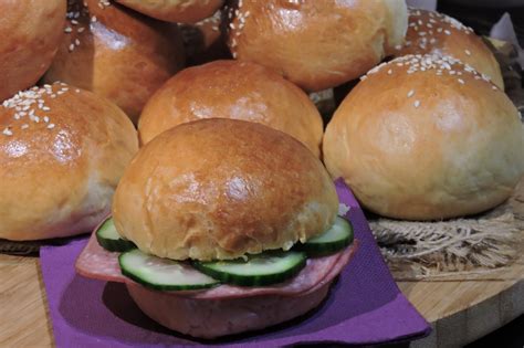 В моята кухня с мен Ваня Джорджевич: Питки за хамбургери и сандвичи