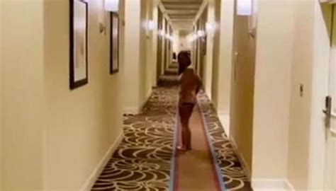Amateur Nude Wife Hotel Hallway Dare 2 Tnaflix Porn Videos