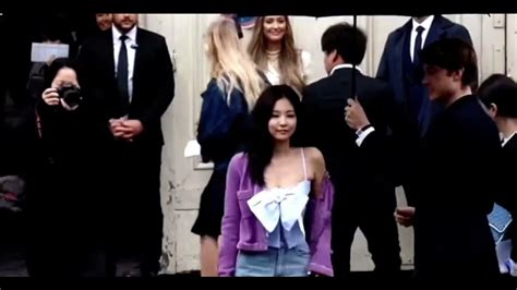 Jennie Slayed Walkingggg Youtube