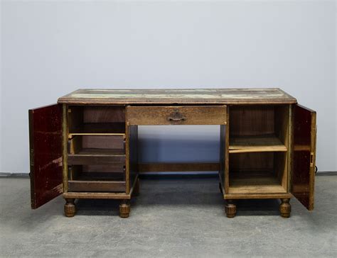 Старинный дубовый письменный стол артикул ПС 23155 купить в Санкт Петербурге