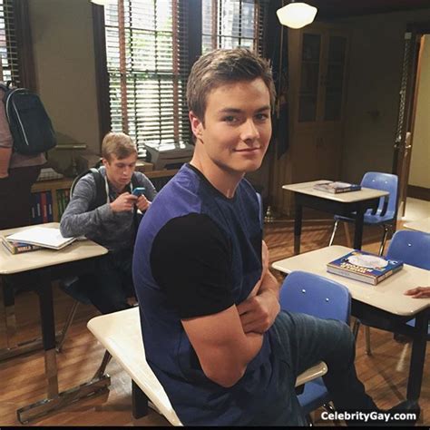 Peyton Meyer Nude Leaked Pictures Videos CelebrityGay