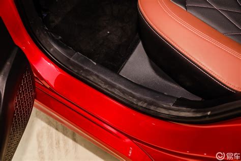 【逸动plus 蓝鲸ne 14t Gdi 双离合旗舰版后排空间图片 汽车图片大全】 易车