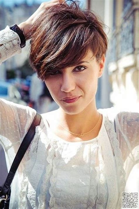 Pixie Cut With Long Bangs And Volume At The Crown Pixie Messy Hair