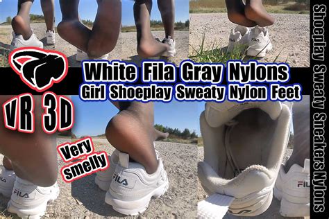 Vr Feet Clips Eating Girls Clips Vr 3d Virtual Reality Pretty Girl Plays With Her Sweaty