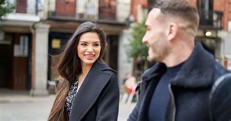 Non Obvious Body Language Signs That Signal Powerful Romantic Attraction