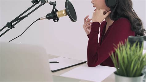 A Woman Is Speaking To Cheer On A Radio Broadcasting Station The Women