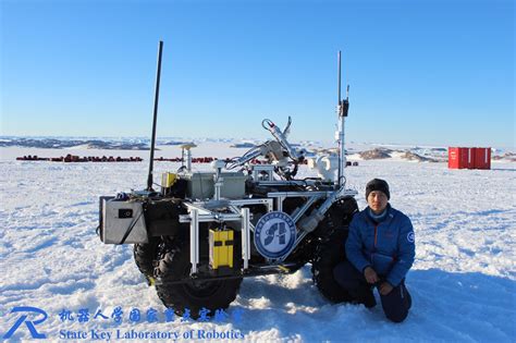 南极科考地面机器人 机器人行业导航 河马机器人