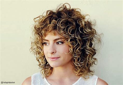 Shaggy Blunt Haircut The Lowmaintenance Versatile Style Thats Back In