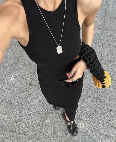 Купити Літнє вечірнє жіноче плаття плаття чорне довге з вирізом на збоку Мод 319 ціна 480