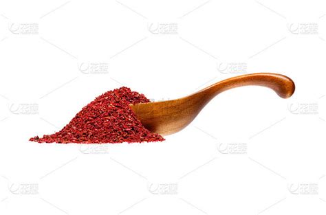 木勺里的漆树孤立在白色背景上