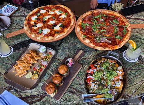 Review New Craftsman Bar At Disneys Grand Californian Hotel In
