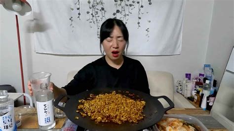 혼술먹방주량은 줄고 식욕은 늘어만 가는 노처녀의 흔한 토요일 Youtube