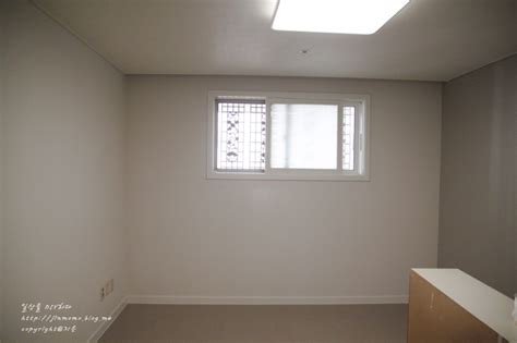 【셀프 인테리어】 체리색 문과 몰딩 페인팅으로 바꿔보아요