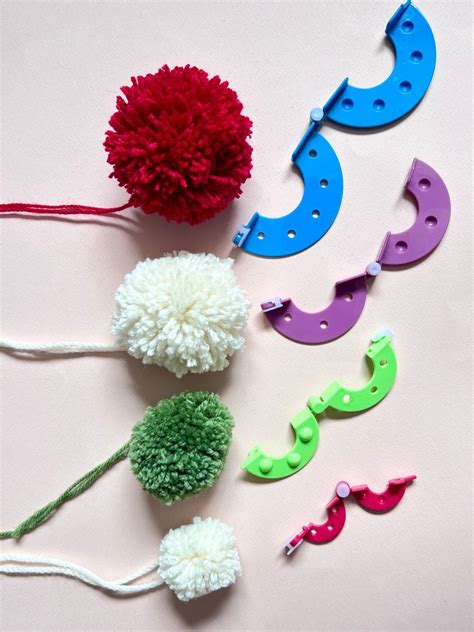 Pom Pom Makers Bendigo Woollen Mills