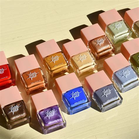 Glam Grace Nail Polish Amethyst Far And Wide Kamloops