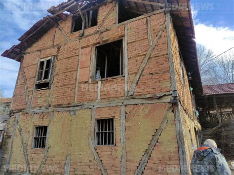 Домът на възрастен мъж от мездренско село пострада при пожар