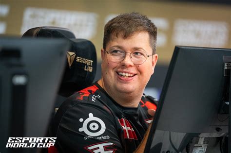 Cs2 Player Roles And Positions Full Guide For Success In 2025
