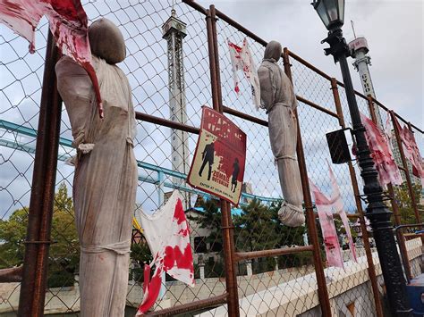 서울 놀거리 잠실 롯데월드 리뷰할로윈 파티 좀비2호선 퍼레이드 할인 등 이색체험 네이버 포스트