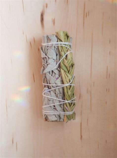 Sage And Sweetgrass Smudging Bundle Sage And Incense Village Rock Shop
