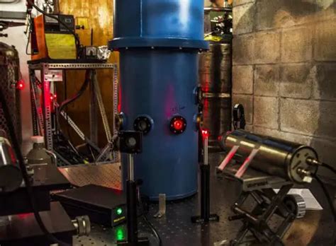 New Research Suggests Electron Wave Function Can Be Split And Trapped