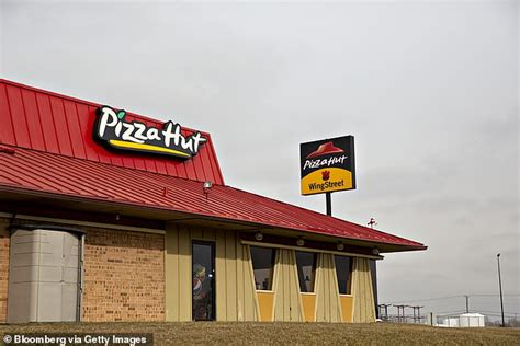 Pizza Hut Declares Itself The Og Of Pizza As It Reboots Its Original
