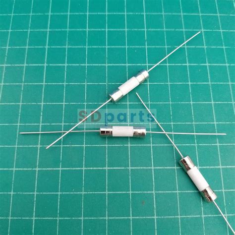 ฟิวส์ 2 ขา บัดกรี หางหนู เซรามิค Ceramic Fuse 5x20mm 250v F05a ถึง F30a Pc5x20f 1 ตัว
