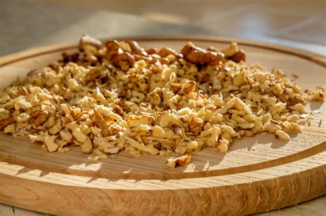 საკანცელარიო დანა „ბრიტვა“ პიცის საჭრელი რით ჭრიან გოზინაყისთვის