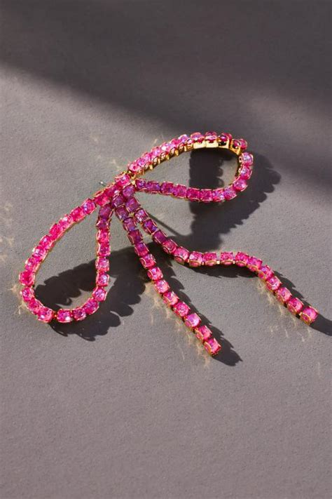 크리스탈 보우 이어링 앤트로폴로지 한국 공식 스토어 유니크한 여성 패션 및 라이프스타일 편집샵 200개이상의 프리미엄