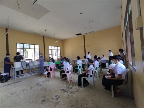 ခမောက်ကြီးမြို့တွင် အသက် ၁၂ နှစ်အထက် ကျောင်းသား၊ ကျောင်းသူများအား ကိုဗစ် ၁၉ ရောဂါ ကာကွယ်ဆေး