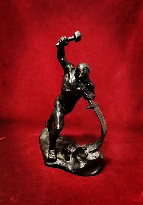 Чугунная статуэтка Касли СССР перекуем мечи на орала Архив продаж Русскоязычный ножевой форум