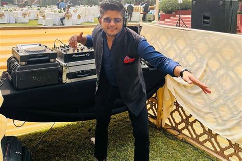 Dj Monu Raj Dj Mayapuri Naraina