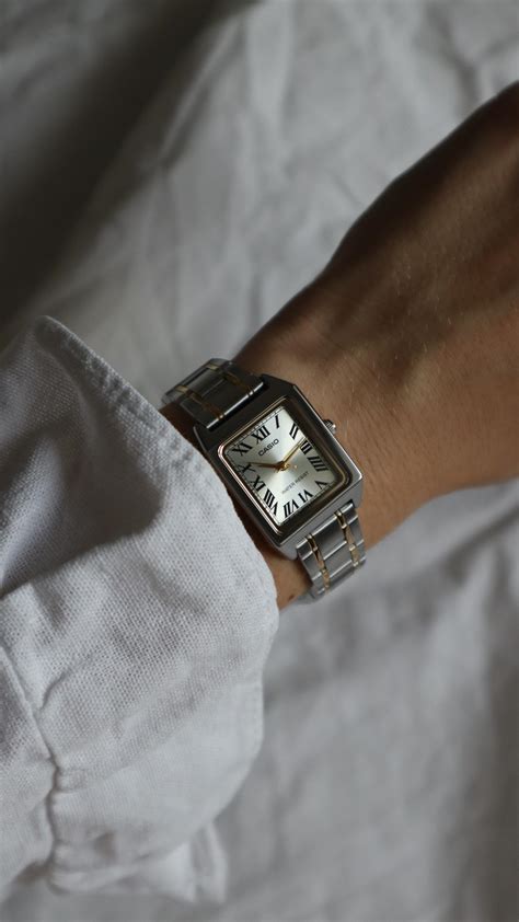 Жіночі годинники Casio Ltp V007sg 9b Трендові квадратні касіо Ціна 2600 грн Оригінал з