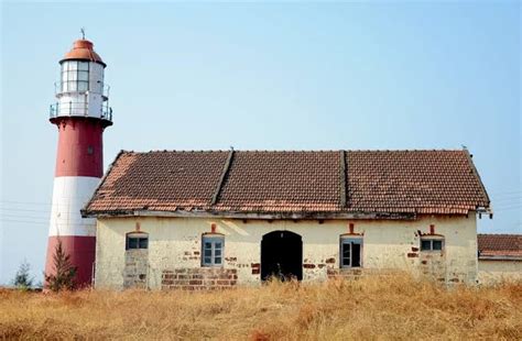 Jaigad Lighthouse Ratnagiri Connecting Traveller
