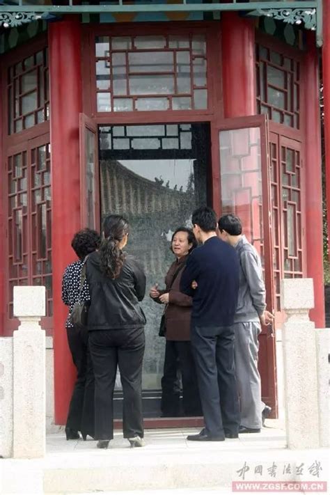 刘正成书法的行为性特征江山寻绎众里寻她千百度 搜狐大视野 搜狐新闻