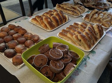 Ученици от ПГИ „Иван Илиев“ Благоевград организират благотворителен базар в подкрепа на деца с