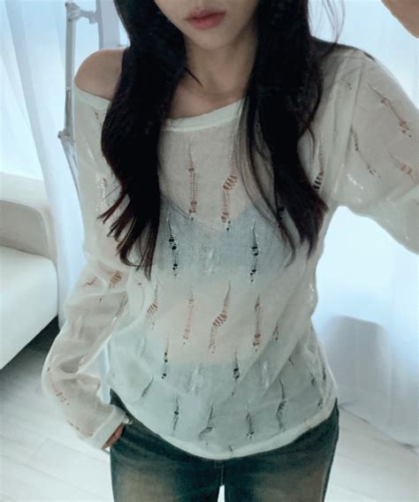 고퀄리티 국내제작 소장템 도아 여리핏 데미지 박스핏 긴팔 니트 에이블리