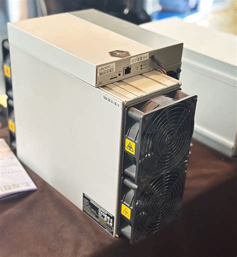 Bitmain Antคนขุดแร่ T21 190th S 3610w พร้อมอัลกอริทึม Sha 256 Bitcoin คนขุดแร่ ฮาร์ดแวร์ Crypto