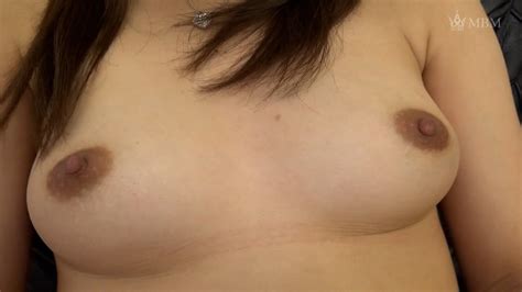 モデル事務所と偽って、街行く美人奥様をみ言葉巧みに下着モデルへ･･･そのままなし崩し的に中出しsex！ アダルト動画 ソクミル