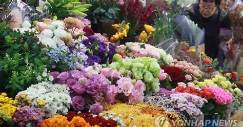 슈퍼·편의점에 꽃 판매코너 생긴다