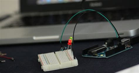 Memprogram Mikrokontroler Arduino Uno Dunia Elektro