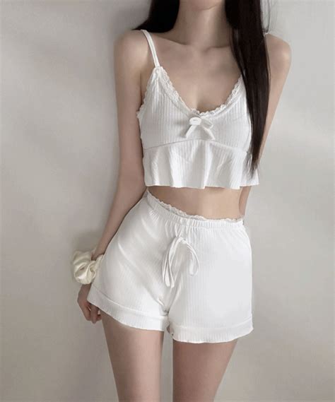 투피스 프릴 리본 란제리 청순섹시 크롭 투피스 레이스 슬립 잠옷 언더웨어 세트 에이블리