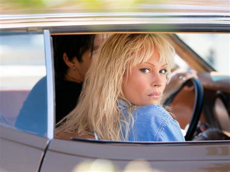 Fact Checking Pam Tommy Do They Really Figure Out Rand Stole The Tape