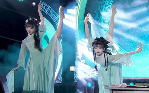 清代少女跳舞竟如此好看～【灿烂龙游繁华时】 晓丹小仙女儿 晓丹小仙女儿 哔哩哔哩视频