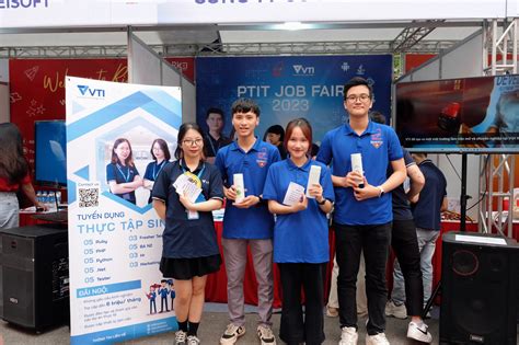 VTI ĐỒNG HÀNH CÙNG SINH VIÊN PTIT TRONG NGÀY HỘI VIỆC LÀM 2023 VTI