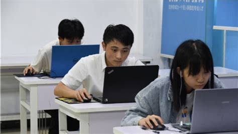 茫然无措时选择云南北大青鸟计算机学校java培训 找到人生奋斗的方向 哔哩哔哩