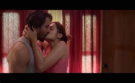 taapsee pannu sexy scene in haseen dillruba aznude