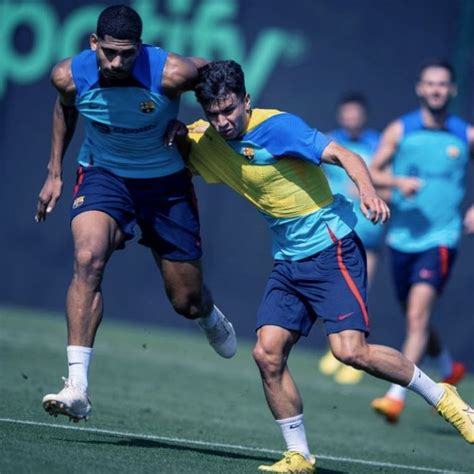 El Juvenil Colombiano Juan David Fuentes Fue Llamado De Nuevo Para Entrenar Con El Primer Equipo